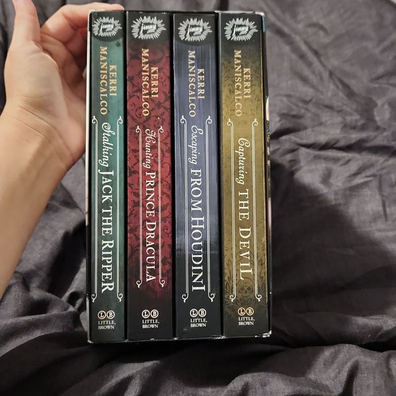 Stalking Jack the Ripper Paperback Set by Kerri Maniscalco, Paperback ...