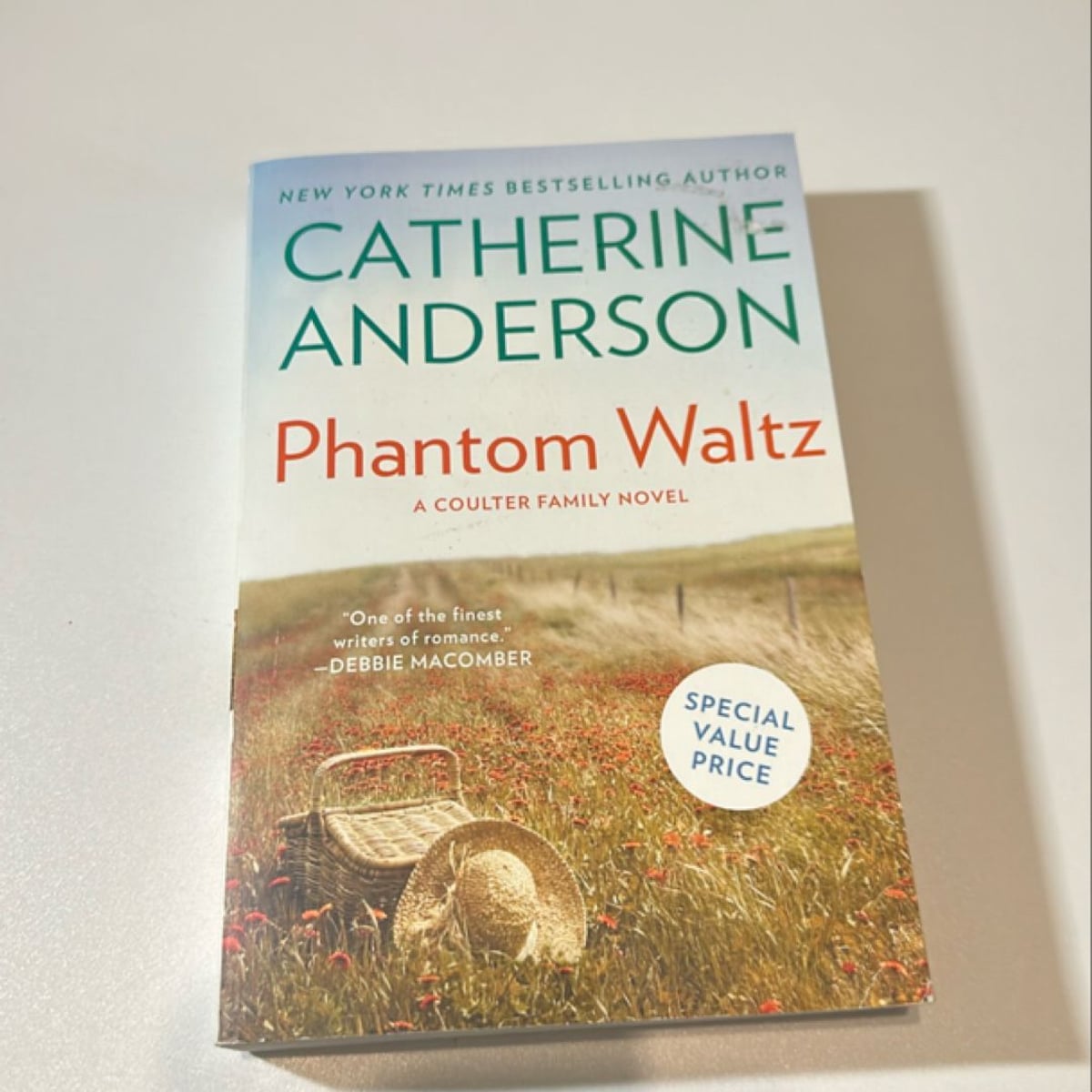 Phantom Waltz by Catherine Anderson, Paperback | Pangobooks