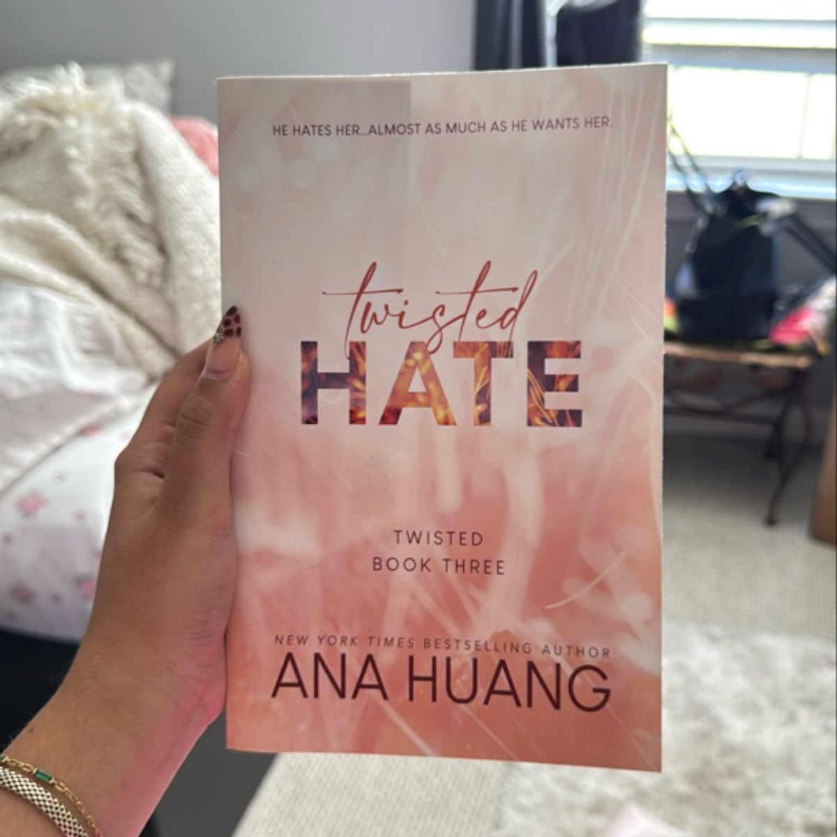 Twisted Hate by Ana Huang, Paperback | Pangobooks