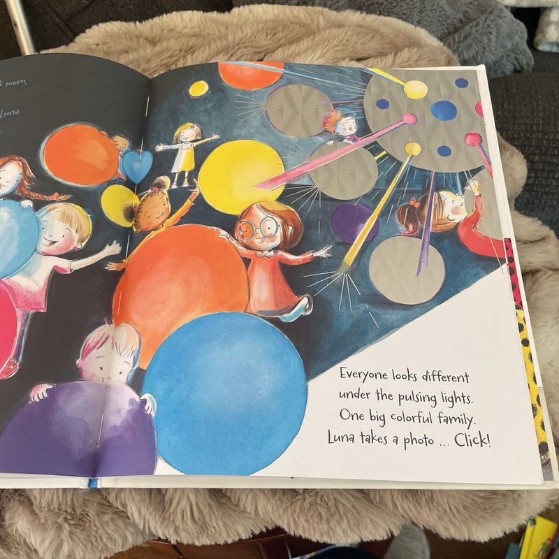 Luna Loves Art by Joseph Coelho