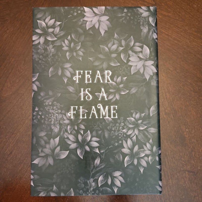 Untainted *SIGNED BOOKISH BOX EXCLUSIVE LUXE EDITION WITH STENCILED ...