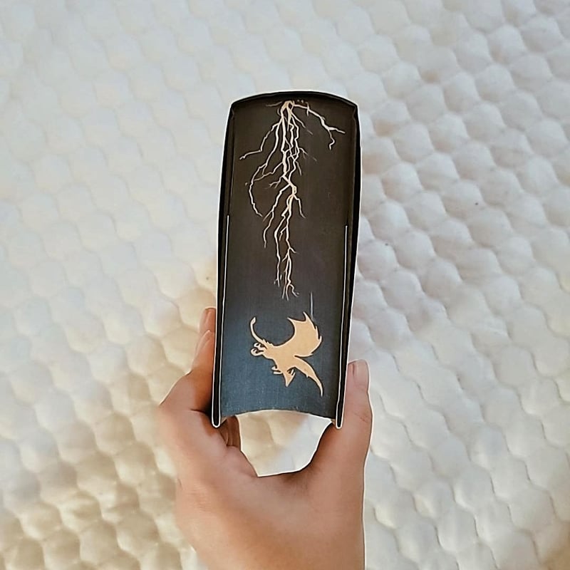 fourth wing by rebecca yarros, Hardcover | Pangobooks
