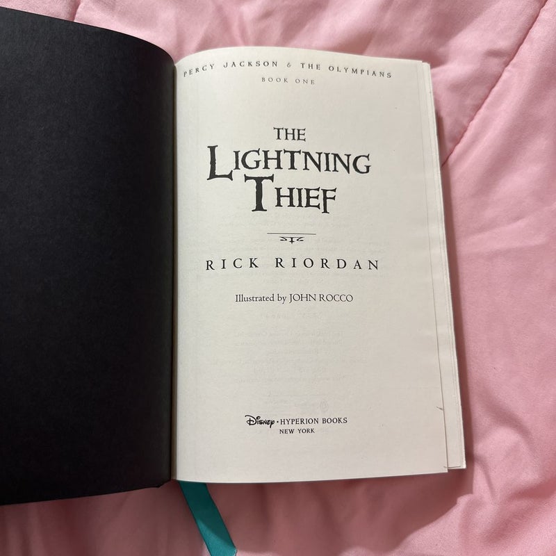 Percy Jackson and the Olympians, Book One the Lightning Thief Deluxe ...