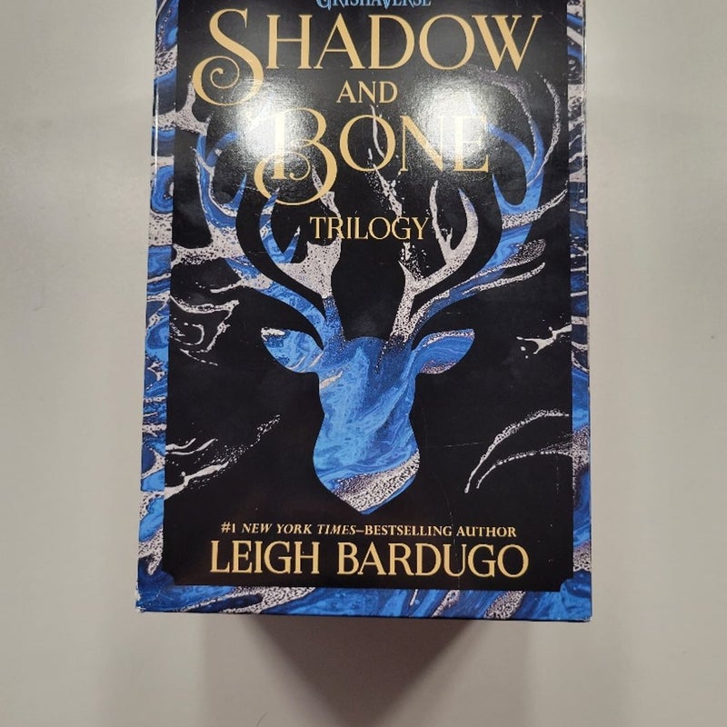 Shadow and Bone Trilogy by Leigh Bardugo, Hardcover | Pangobooks
