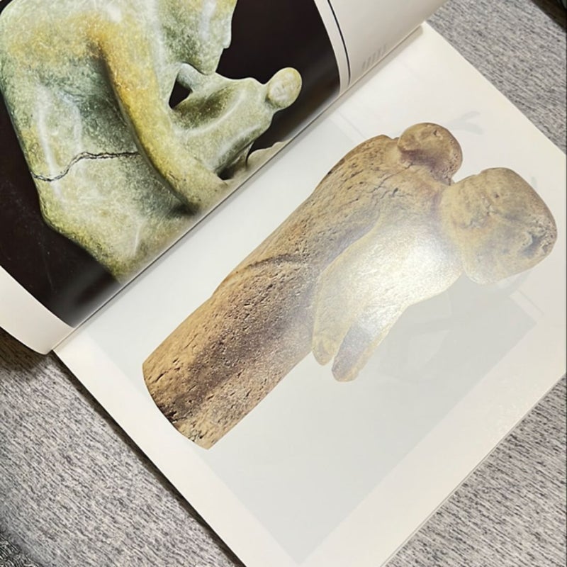 Sculpture of the Inuit by George Swinton