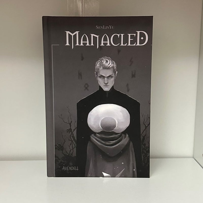 Manacled by SenLinYu , Hardcover | Pangobooks