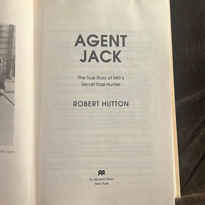 Agent Jack by Robert Hutton, Hardcover | Pangobooks
