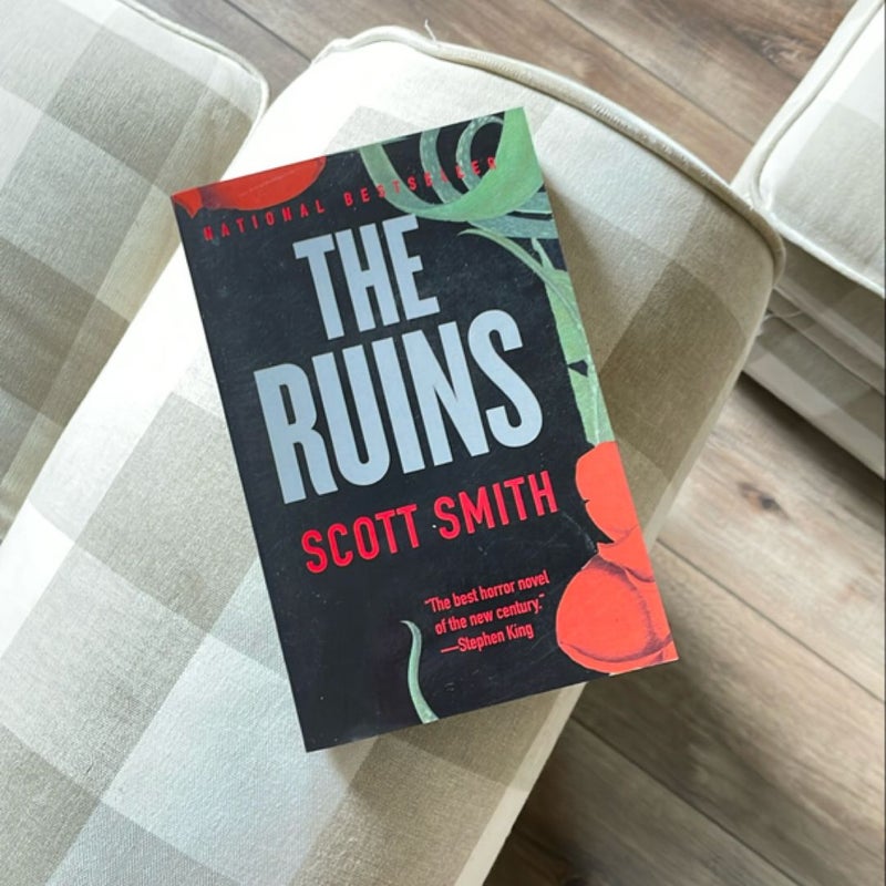 The Ruins by Scott Smith, Paperback | Pangobooks