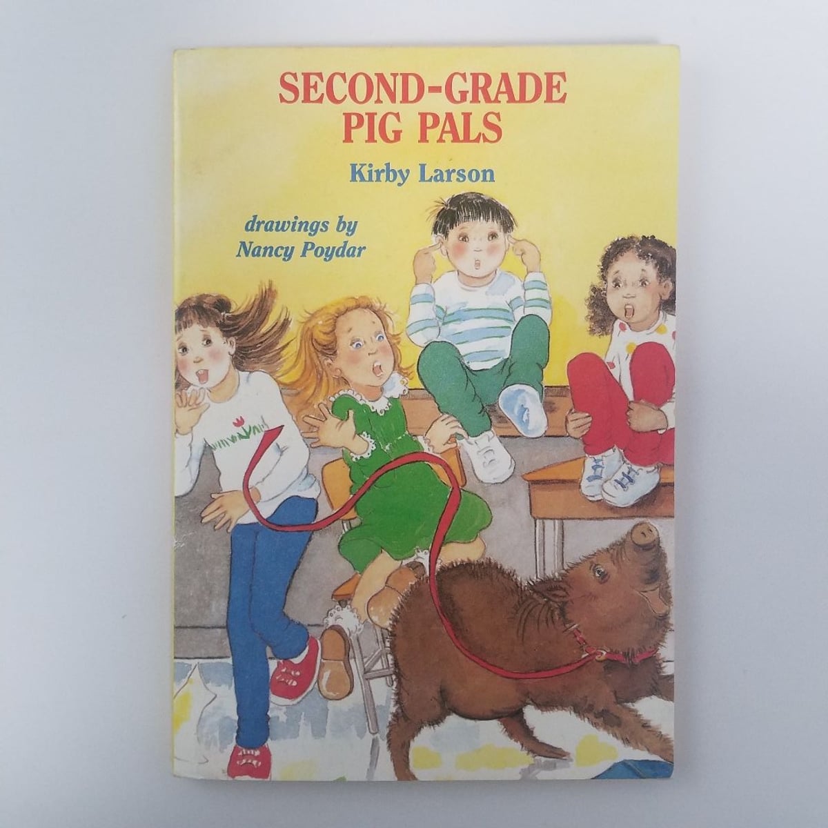 Second-Grade Pig Pals by Kirby Larson