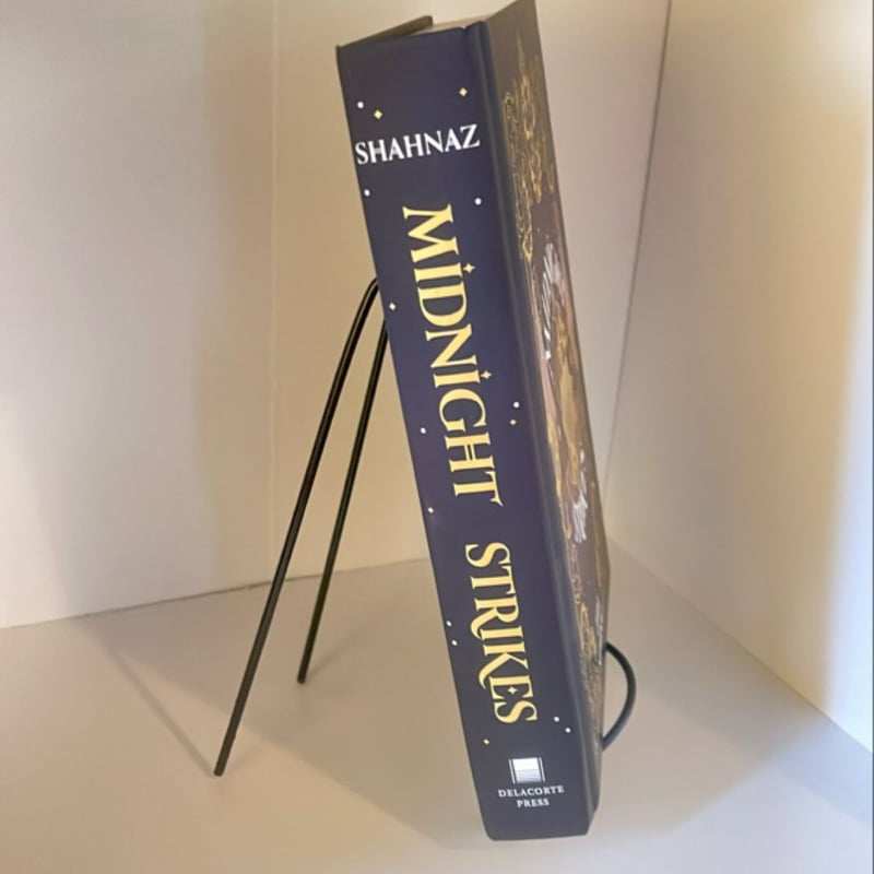 Signed Sprayed Edge Owlcrate Special First Edition Midnight Strikes by ...