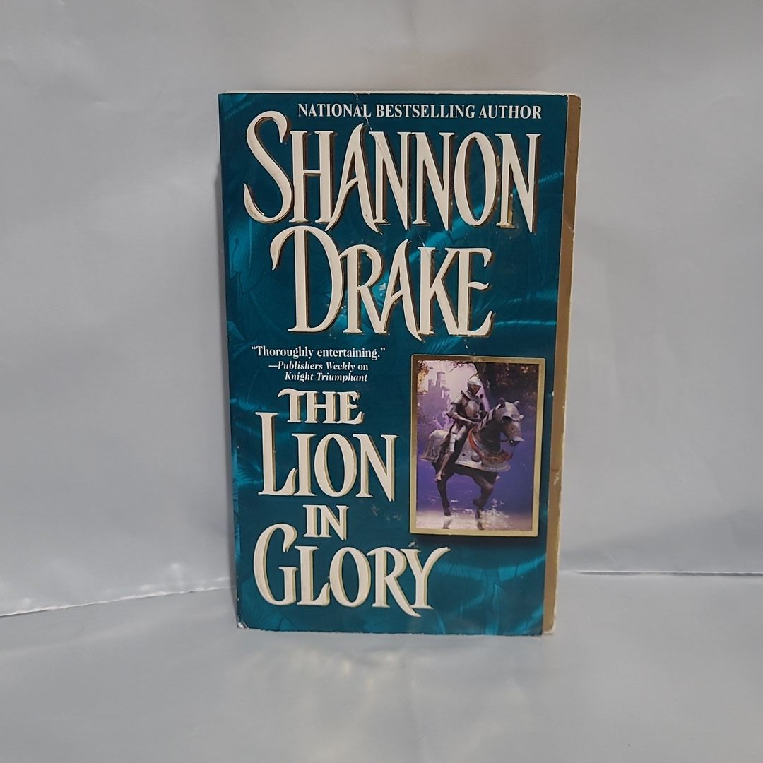 The Lion in Glory by Shannon Drake, Paperback | Pangobooks