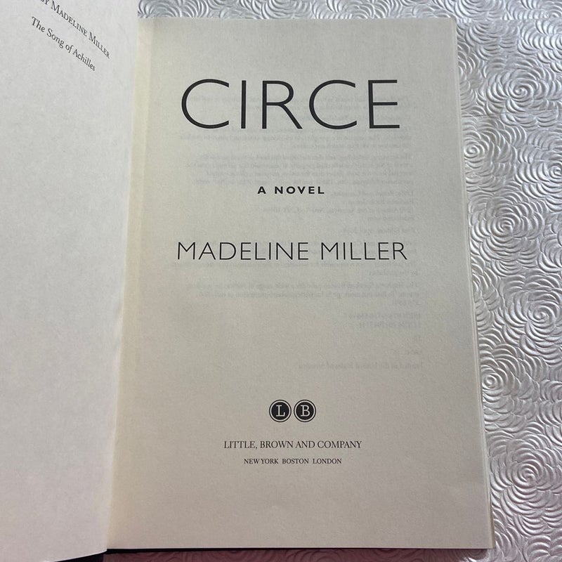Circe by Madeline Miller, Hardcover | Pangobooks