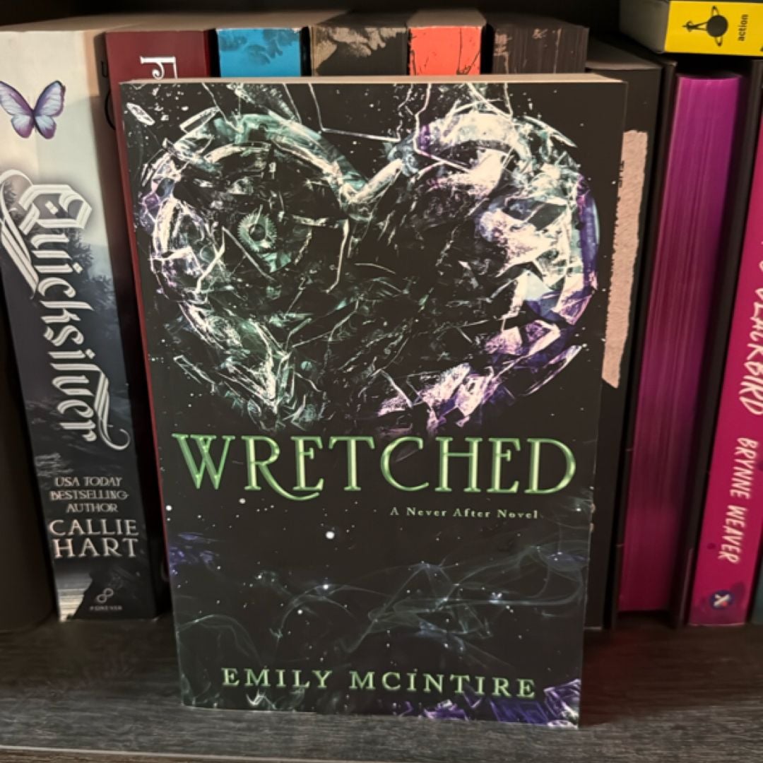 Wretched by Emily McIntire, Paperback | Pangobooks