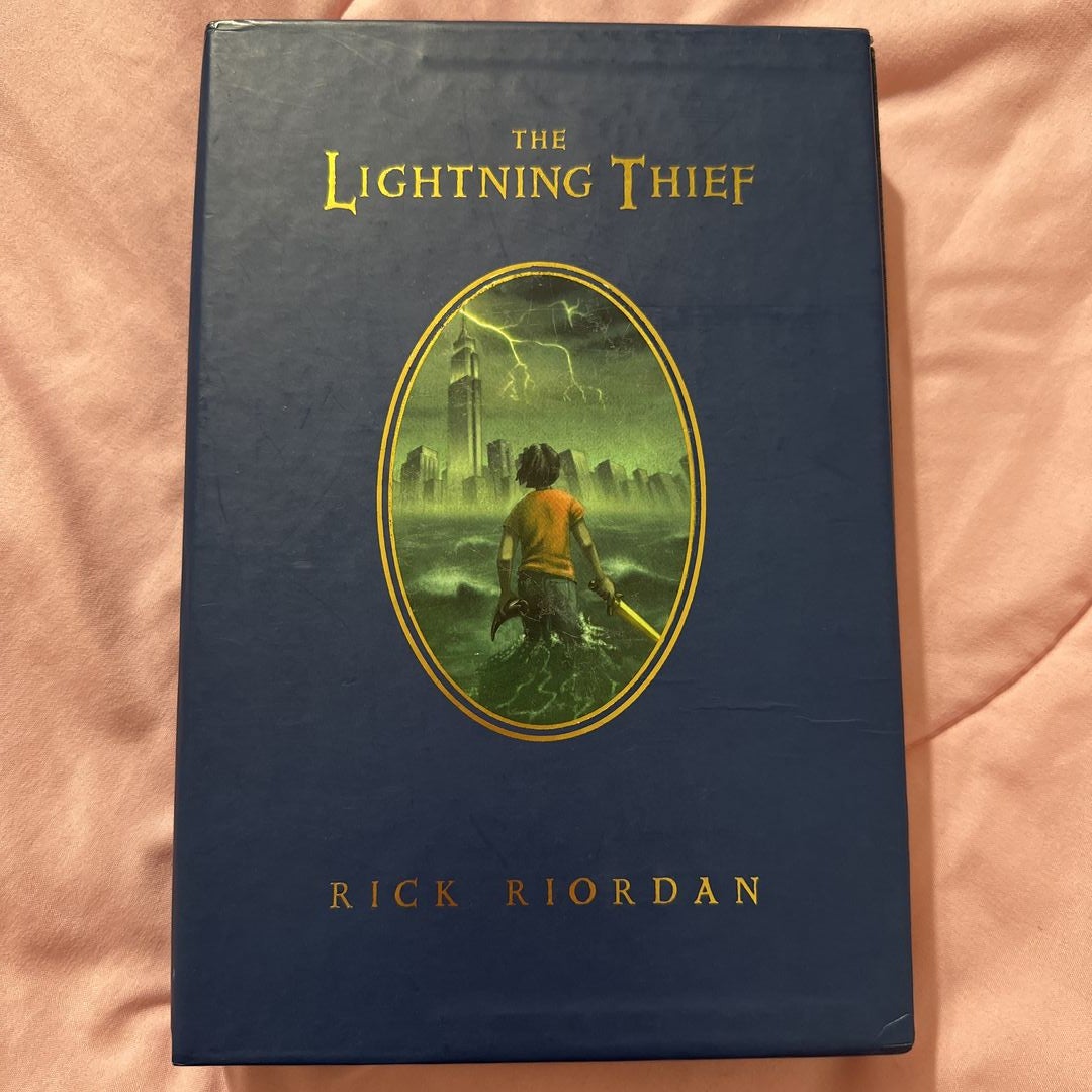 Percy Jackson and the Olympians, Book One the Lightning Thief Deluxe ...