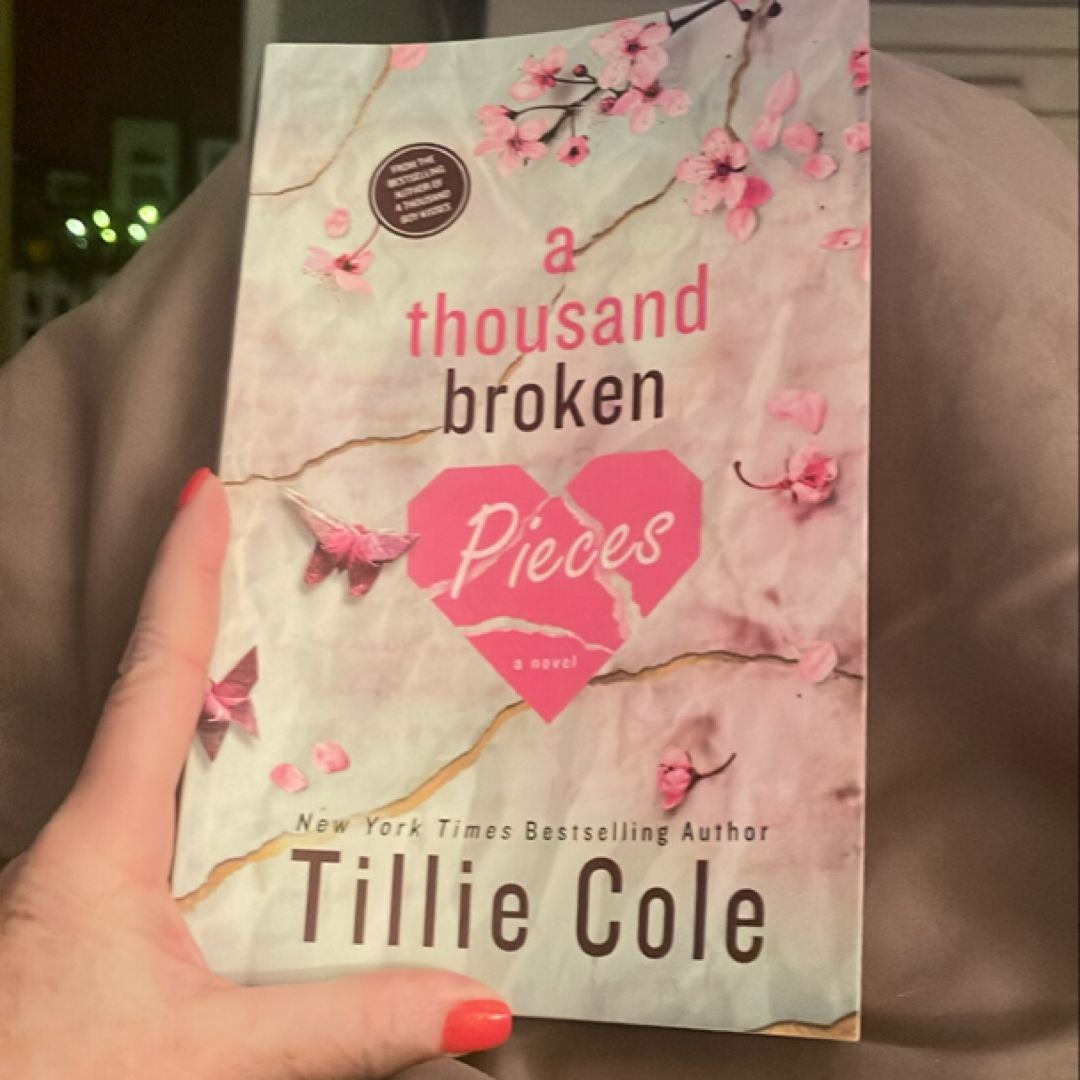 A Thousand Broken Pieces by Tillie Cole, Paperback | Pangobooks