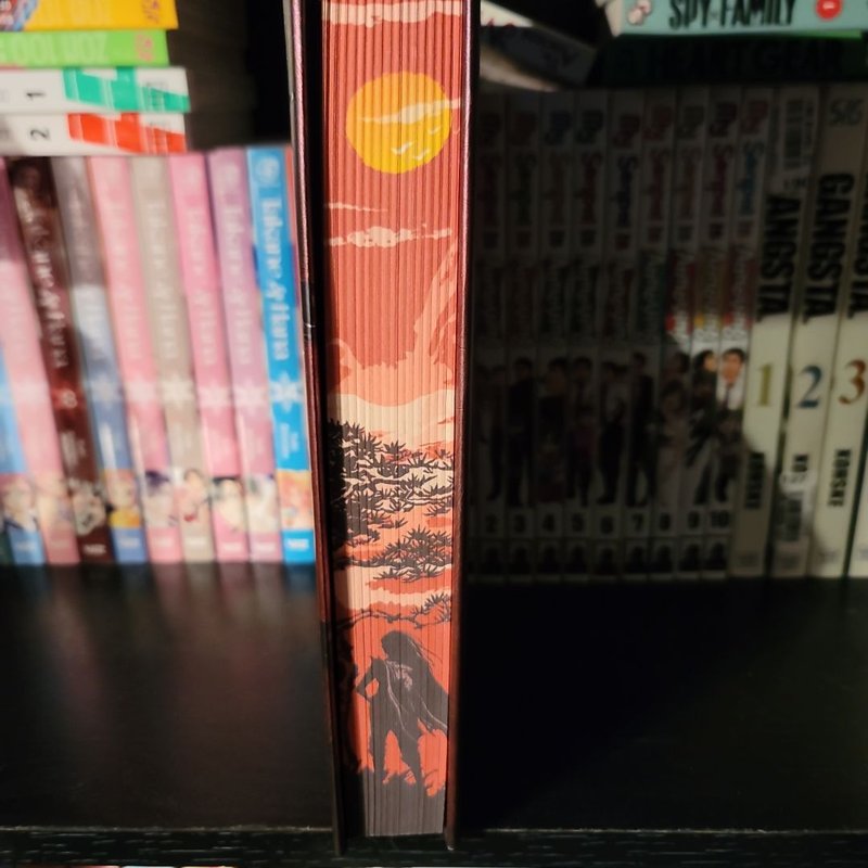 Five Broken Blades (Deluxe Limited Edition) by Mai Corland, Hardcover ...