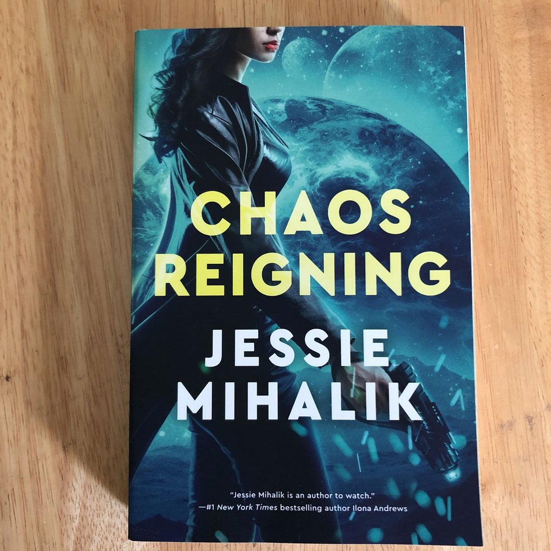 Chaos Reigning by Jessie Mihalik, Paperback | Pangobooks