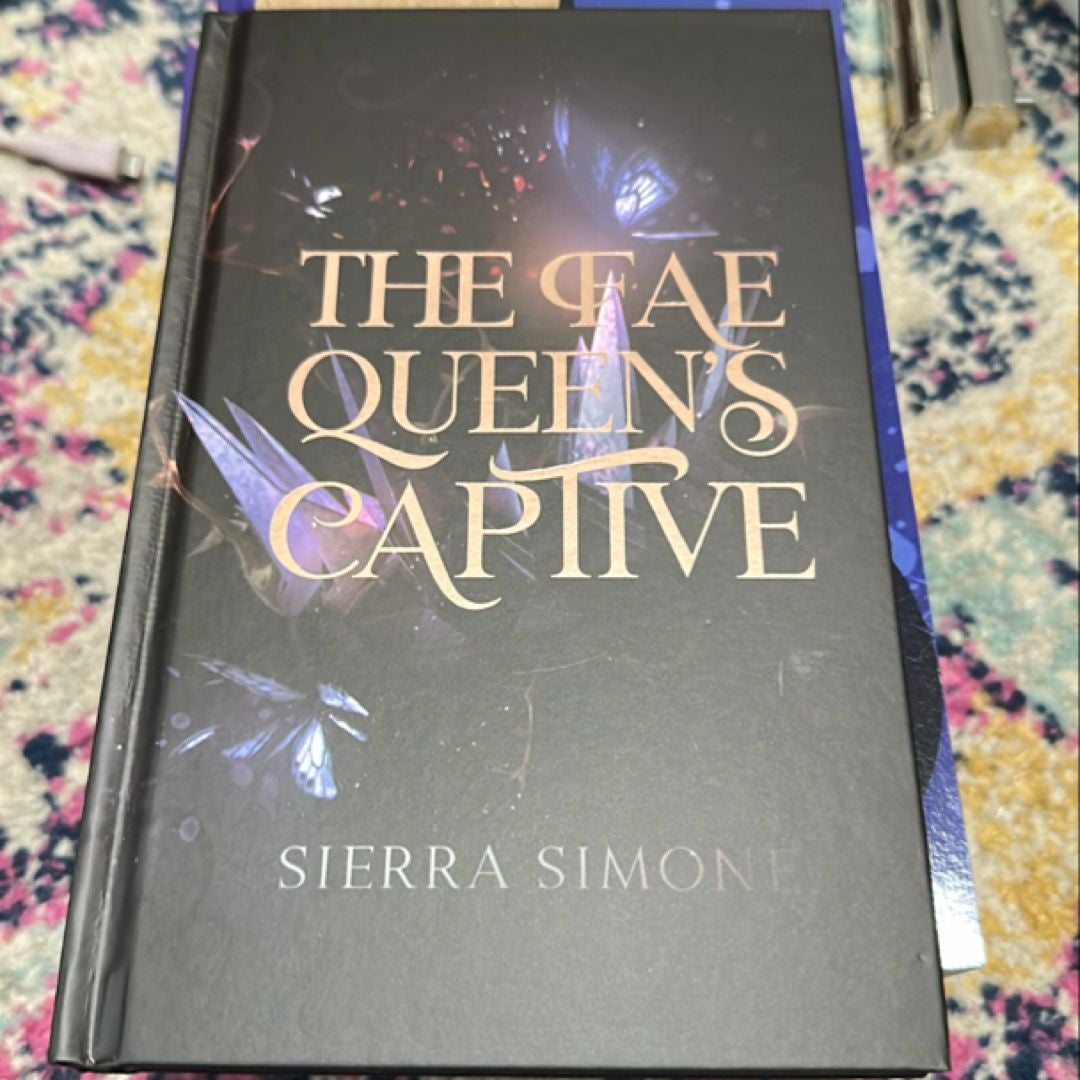 The fae queen’s captive- SE by Sierra Simone , Hardcover | Pangobooks