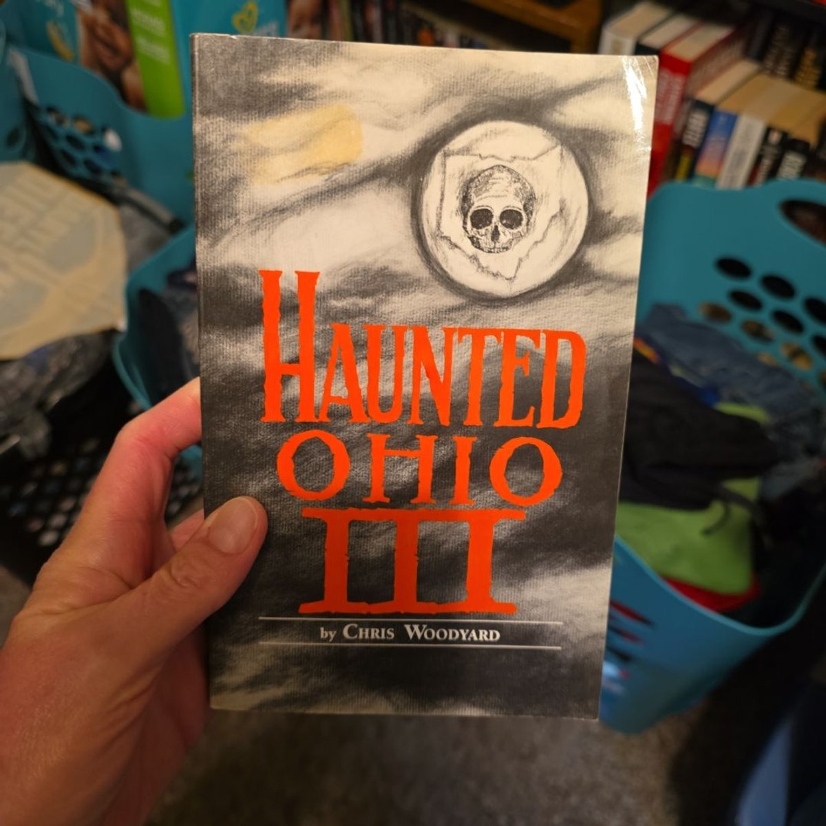 Haunted Ohio by Chris Woodyard