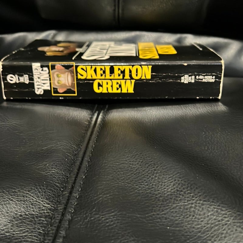 Skeleton Crew by Stephen King, Paperback | Pangobooks