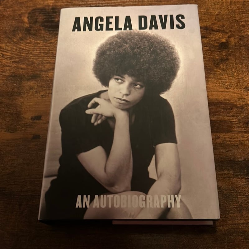 Angela Davis by Angela Y. Davis, Hardcover | Pangobooks