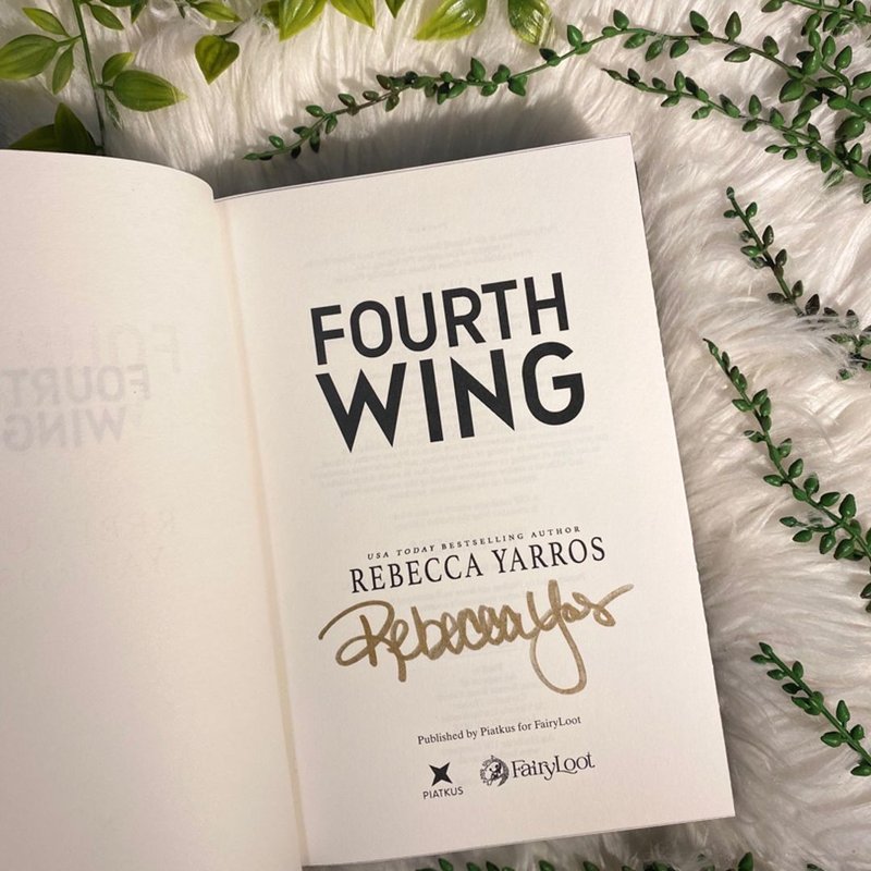 Fourth Wing FairyLoot Exclusive (SIGNED W/ SPRAYED EDGES) by Rebecca ...