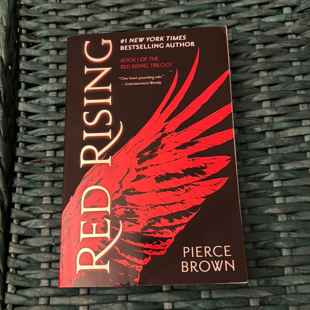 Red Rising by Pierce Brown, Paperback | Pangobooks
