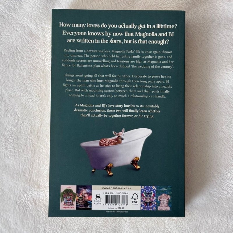 Magnolia Parks: into the Dark by Jessa Hastings, Paperback | Pangobooks