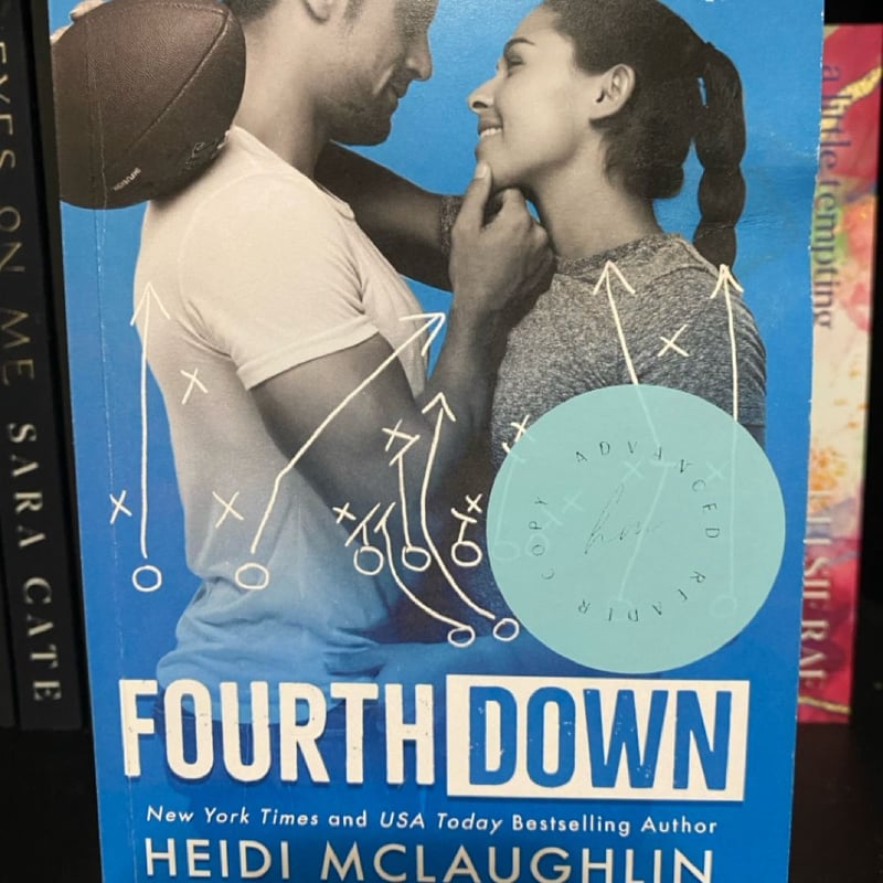 Fourth Down by Heidi McLaughlin , Paperback | Pangobooks