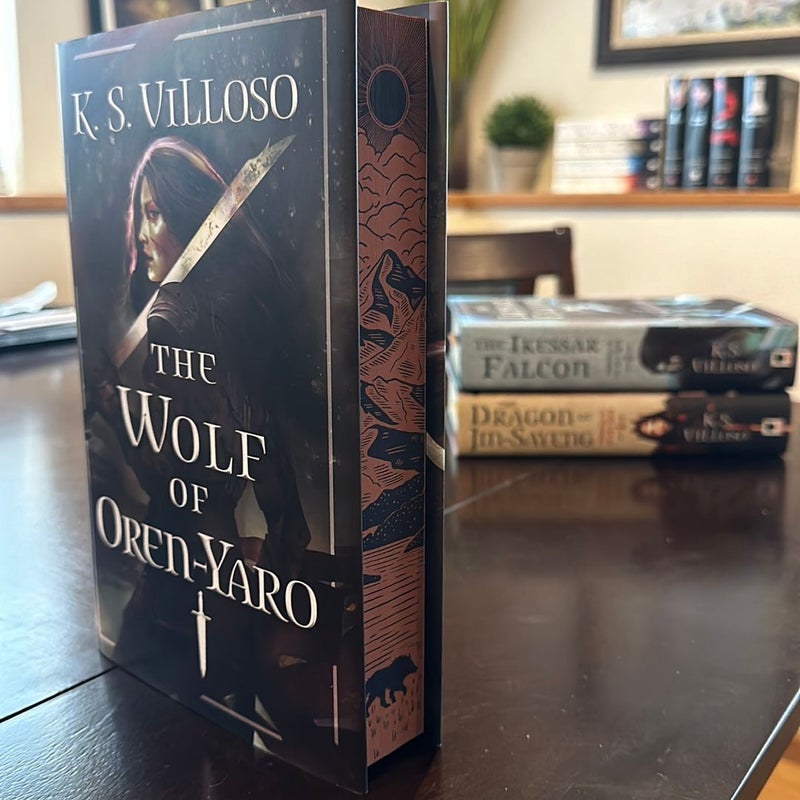 Chronicles of the Wolf Queen - Broken Binding Subscription edition; The ...