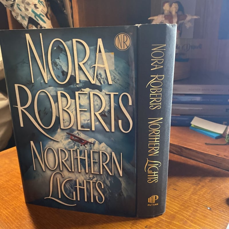 Northern Lights by Nora Roberts, Hardcover | Pangobooks