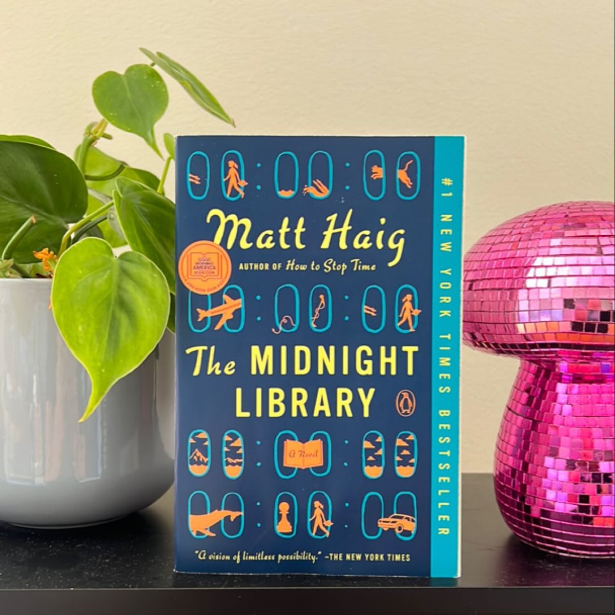 The Midnight Library by Matt Haig, Paperback | Pangobooks
