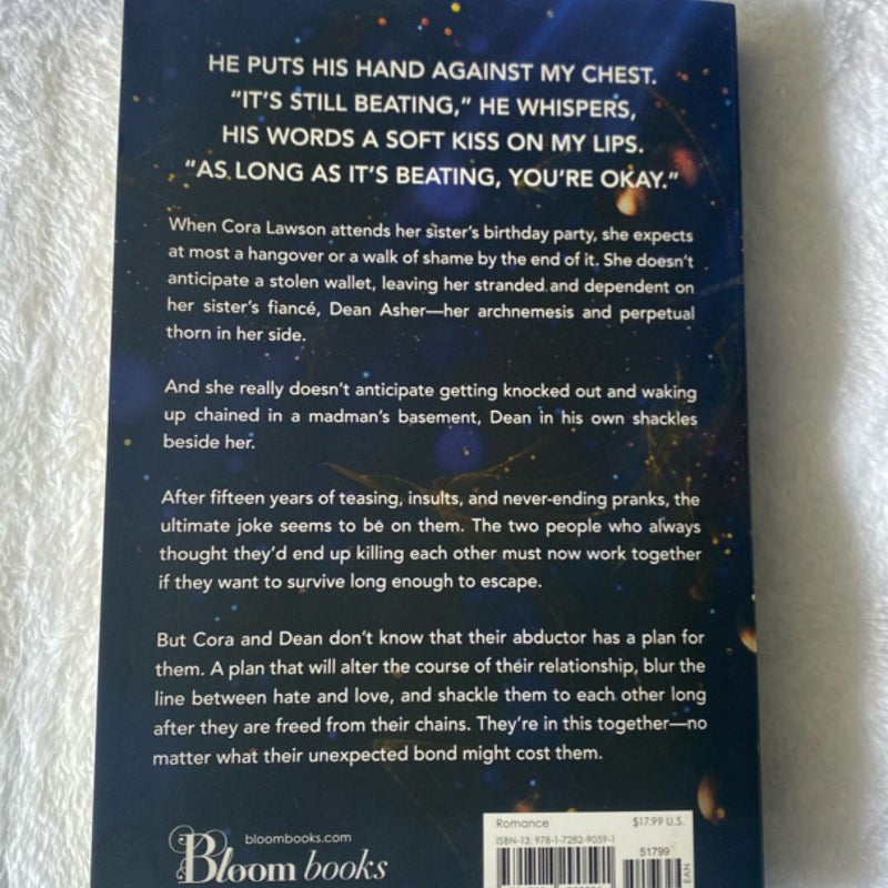 Still Beating by Jennifer Hartmann, Paperback | Pangobooks