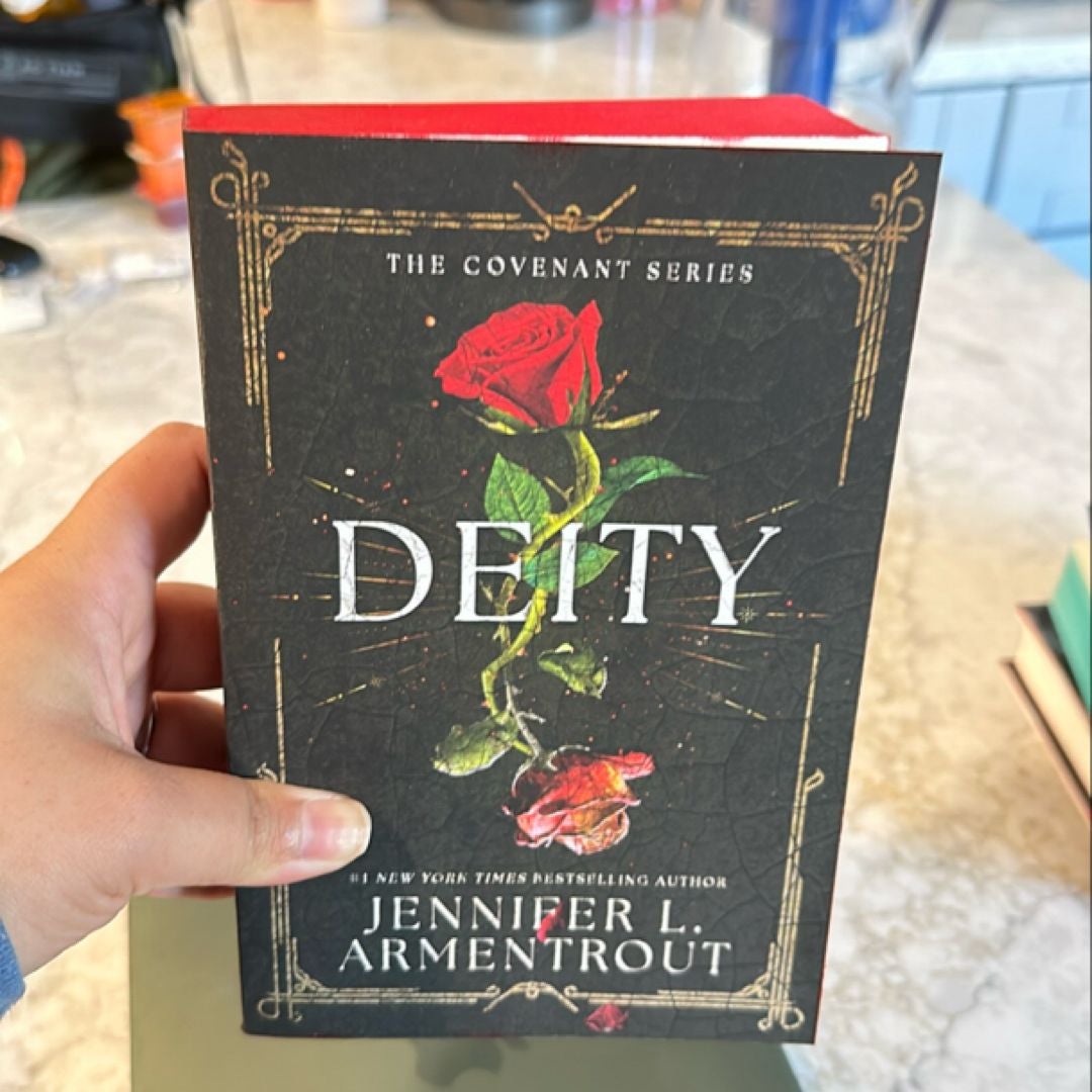 Deity by Jennifer L. Armentrout, Paperback | Pangobooks