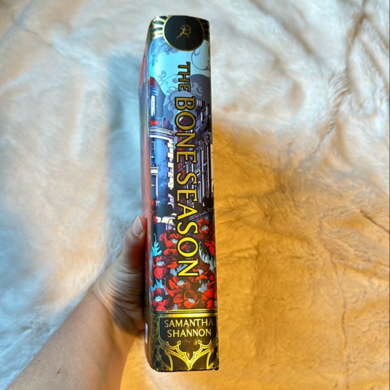 The Bone Season by Samantha Shannon, Hardcover | Pangobooks