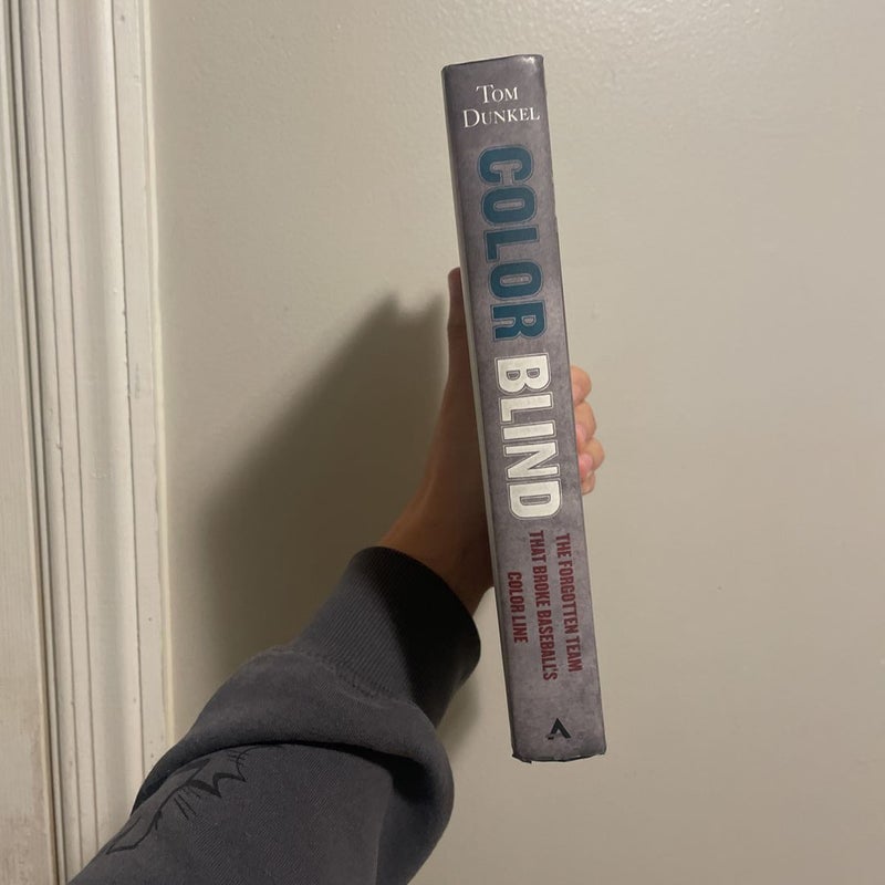 Color Blind by Tom Dunkel, Hardcover | Pangobooks