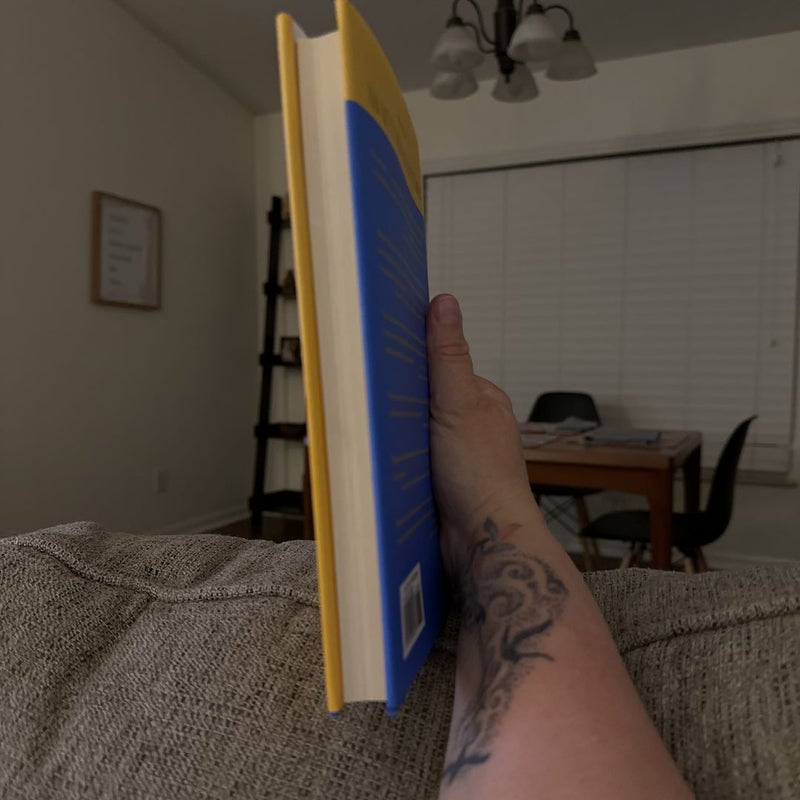 How Not to Drown in a Glass of Water by Angie Cruz, Hardcover | Pangobooks