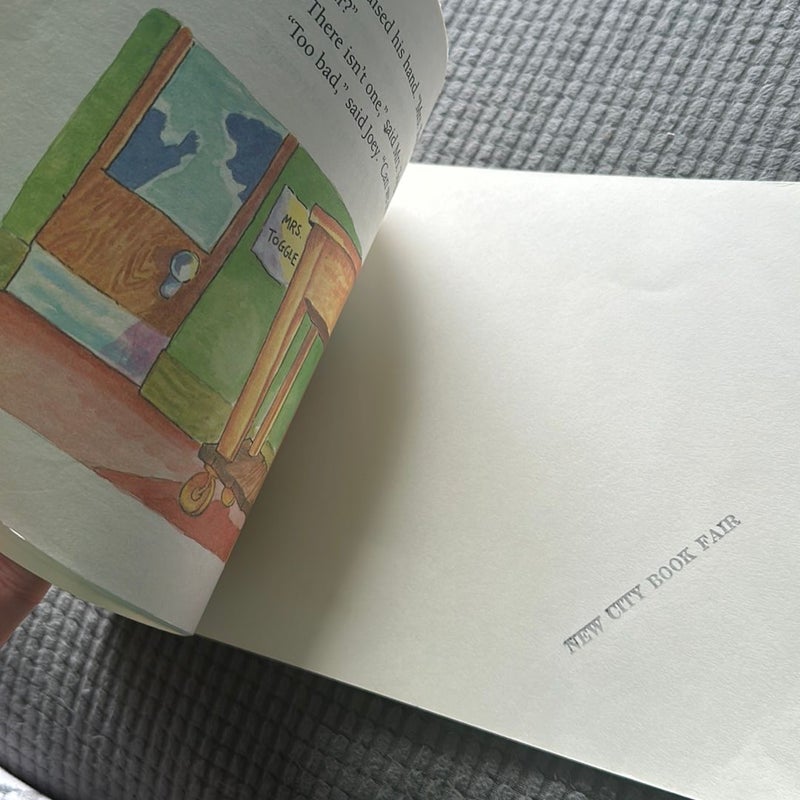 Mrs. Toggle and the Dinosaur by Robin Pulver, Paperback | Pangobooks