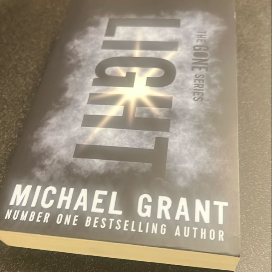 Light by Michael Grant , Paperback | Pangobooks