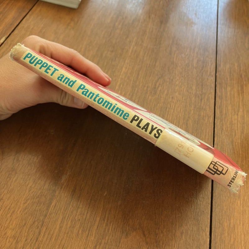 Puppet and pantomime plays by Vernon Howard, Hardcover | Pangobooks