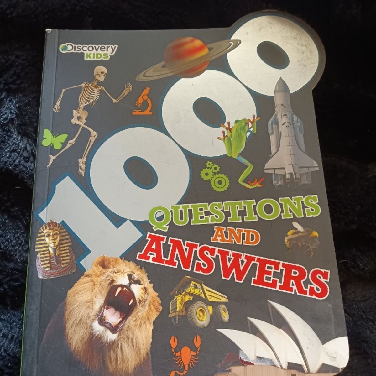Discovery Kids 1,000 Questions and Answers by Parragon Books Ltd