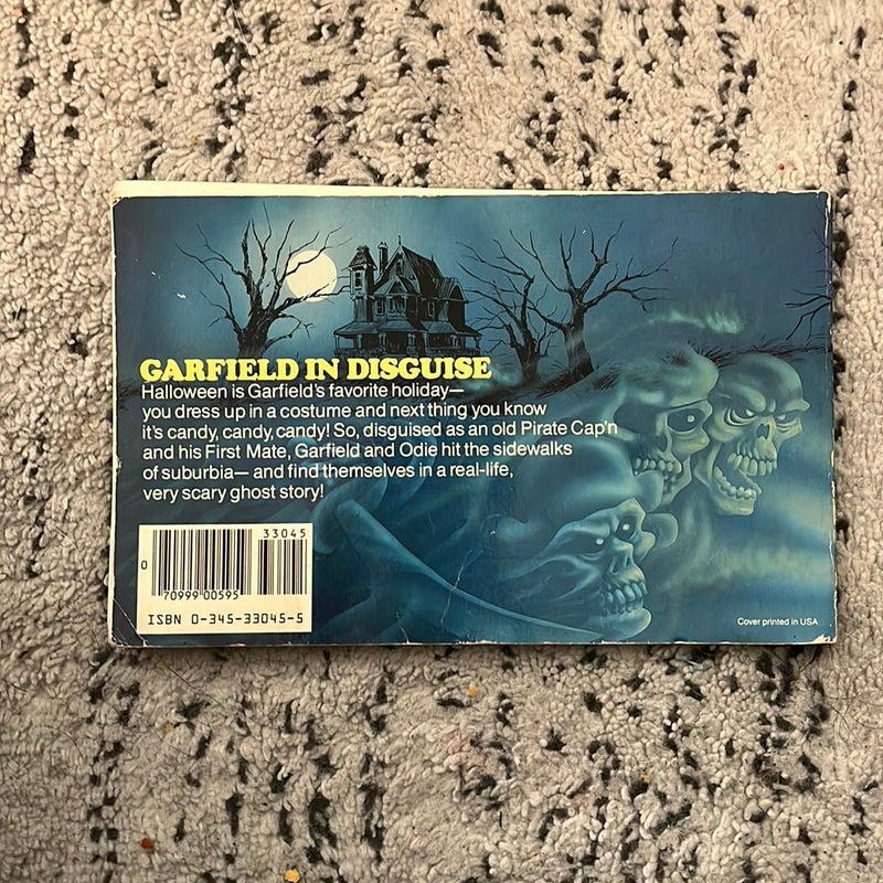 Garfield's Halloween Adventure by Jim Davis