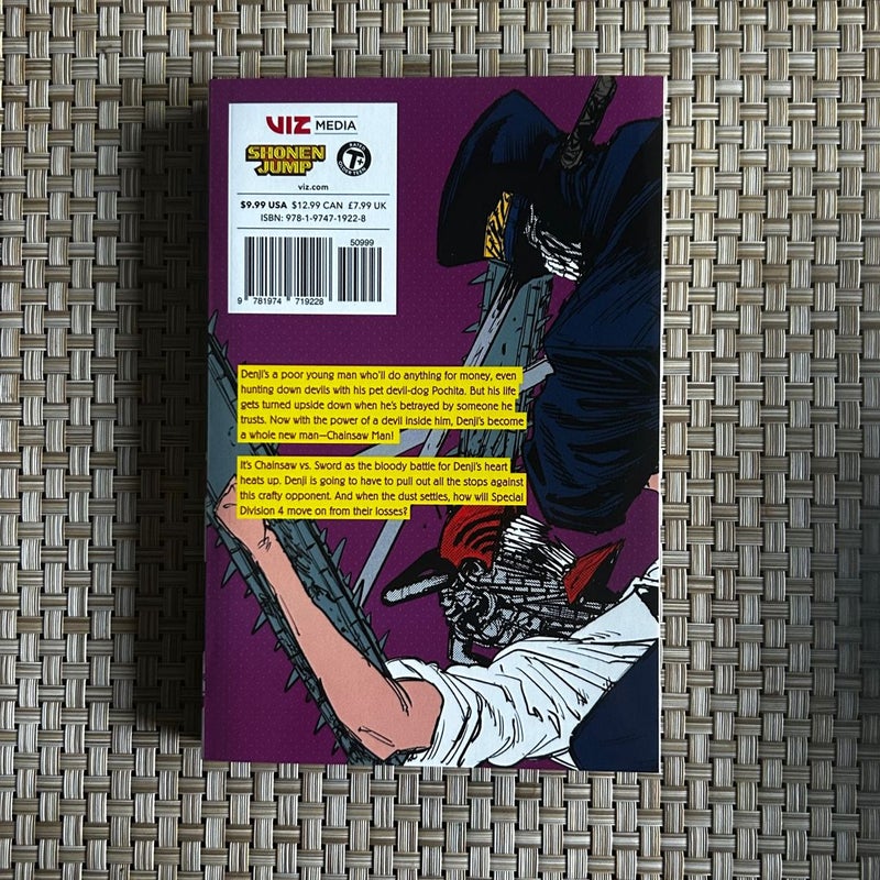 Chainsaw Man, Vol. 5 by Tatsuki Fujimoto