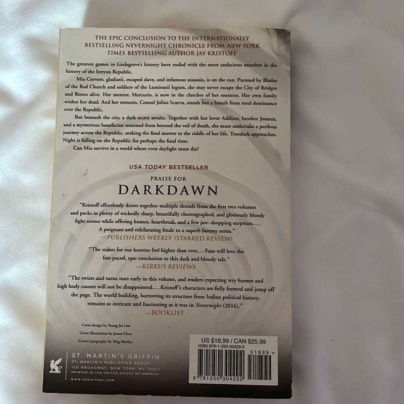 Darkdawn by Jay Kristoff, Paperback | Pangobooks