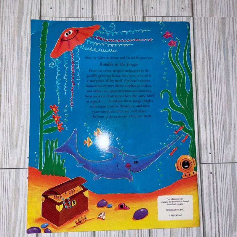 Commotion in the Ocean by Giles Andreae, Paperback | Pangobooks