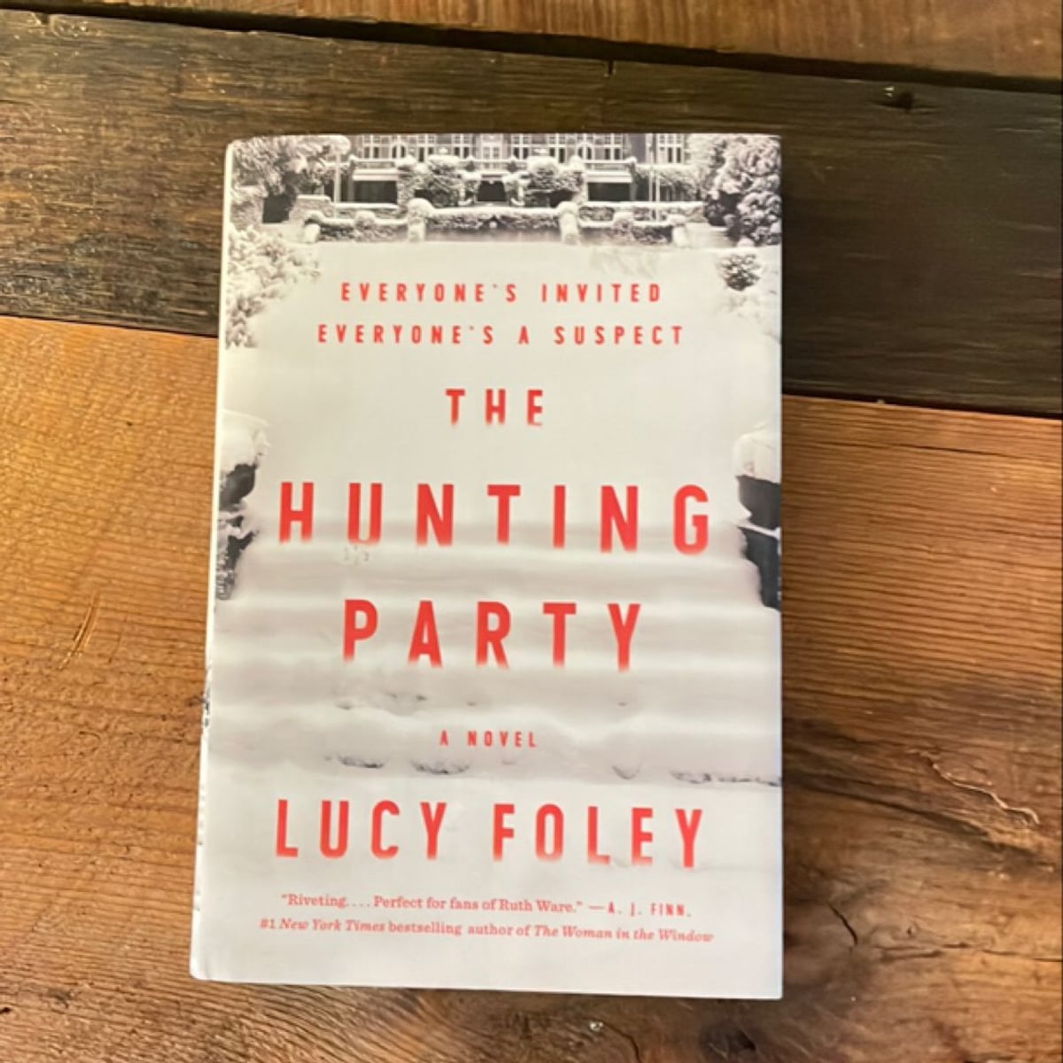 The Hunting Party by Lucy Foley, Hardcover | Pangobooks