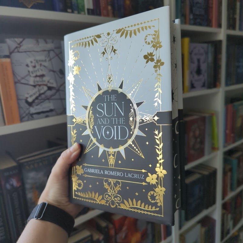 The Sun and the Void by Gabriela Romero Lacruz, Hardcover | Pangobooks