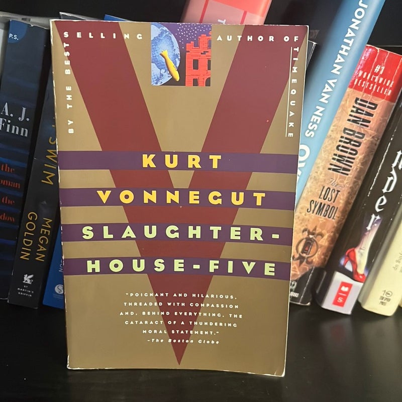 Slaughterhouse-Five by Kurt Vonnegut, Paperback | Pangobooks
