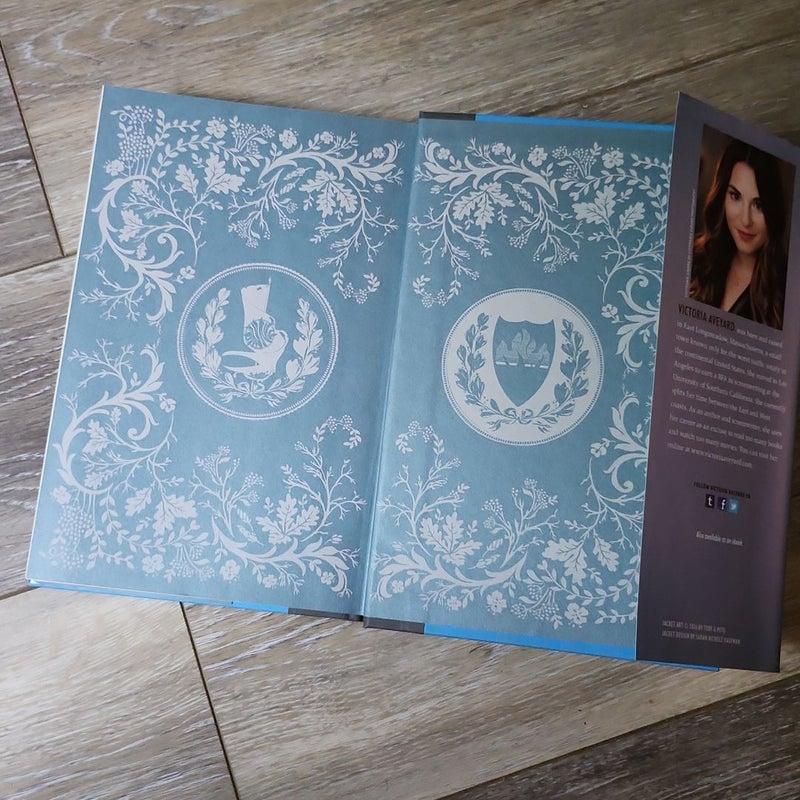 Glass Sword by Victoria Aveyard