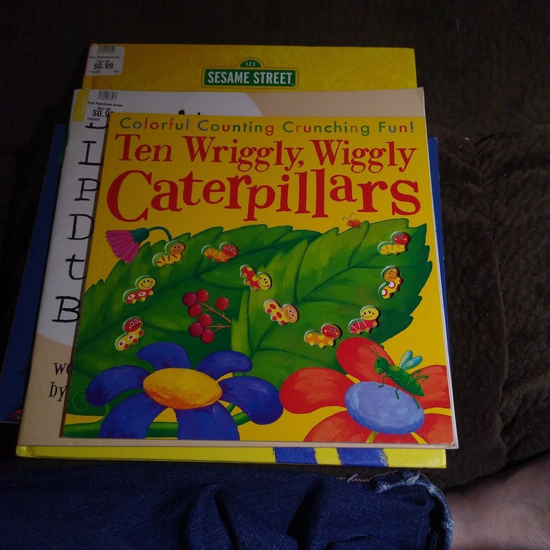 Ten Wriggly, Wiggly Caterpillars by Tiger Tales